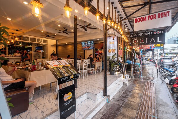 Patong Social Hotel & Restaurant - Patong Beach