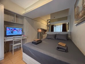 Estúdio Standard, 1 cama queen-size | Minibar, Wi-fi grátis, roupa de cama fornecida 