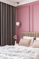 2 quartos, secretária adequada para computadores portáteis