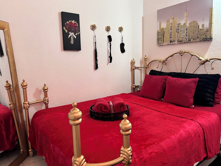 Red Loft Vibe Walking Distance To The City - Guayama