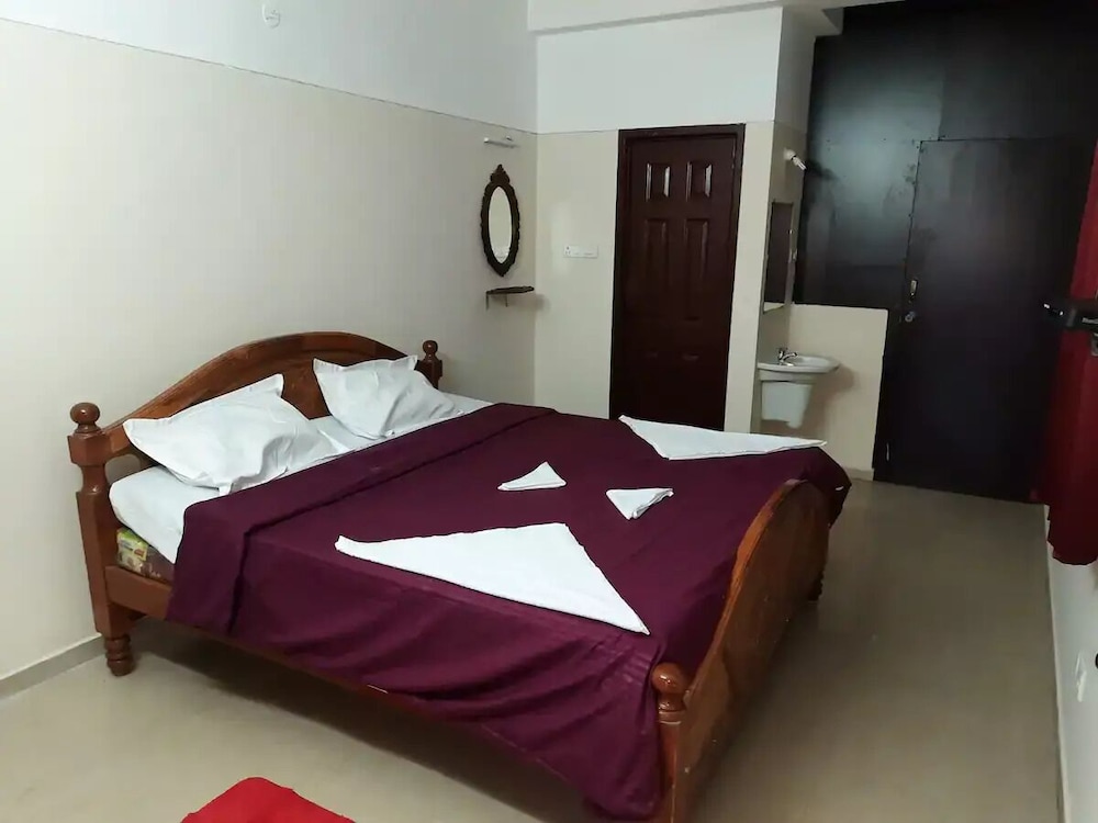 Melba Home Ideal For Couples By Happy Huts - Kodaikanal