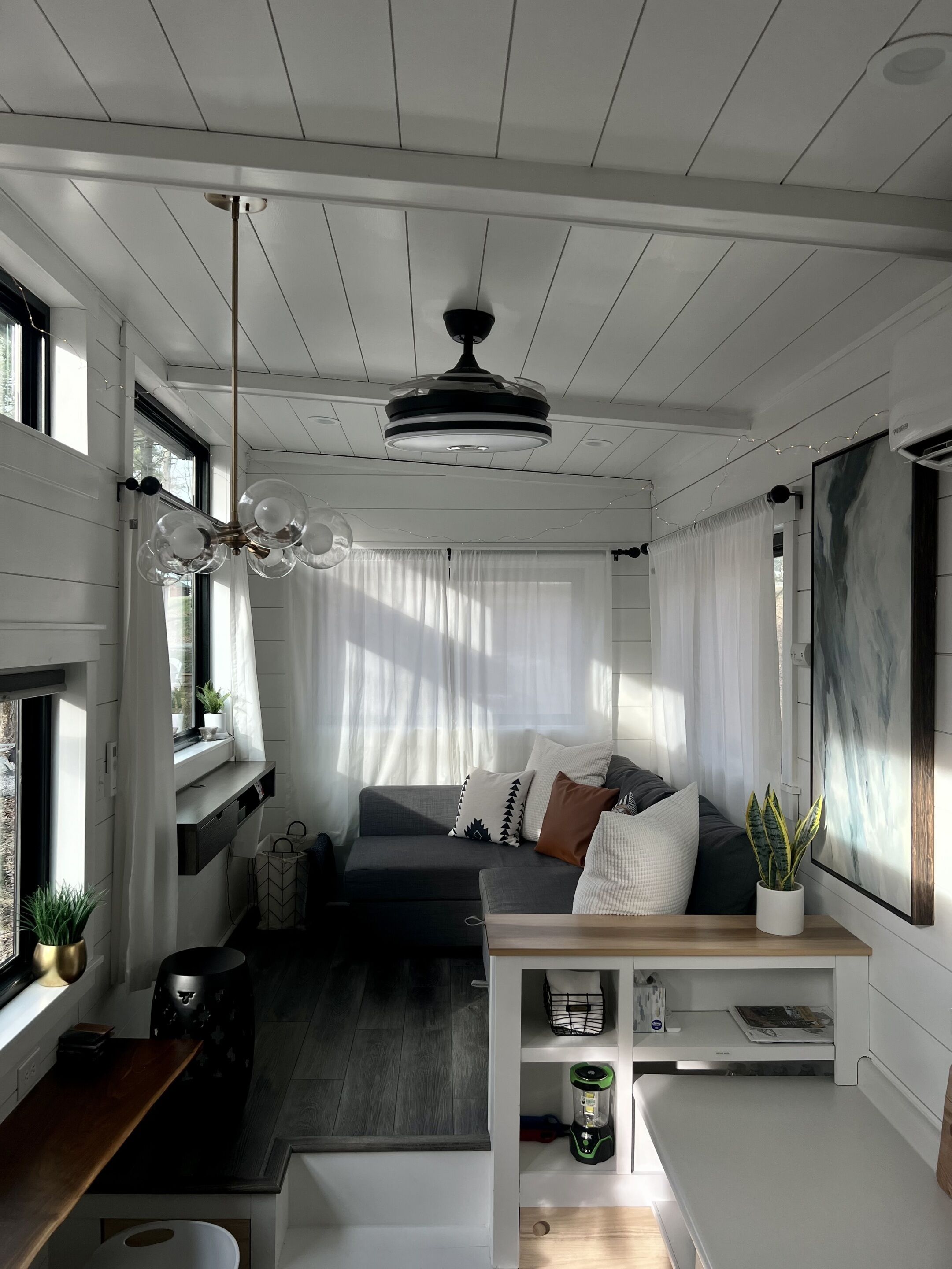 Juniper Tiny House By The Lake - Logan, OH