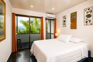 Roupas de cama premium, edredons de pluma, camas Tempur-Pedic