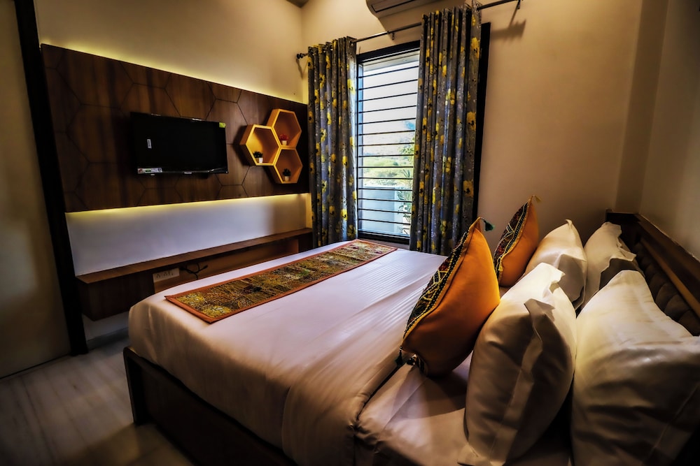 Lavanya A Luxury Villa With Private Pool - Udaipur