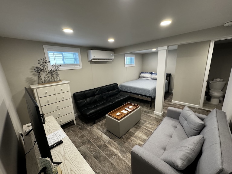 Cozy New Apartment In North Massapequa - Long Island, NY