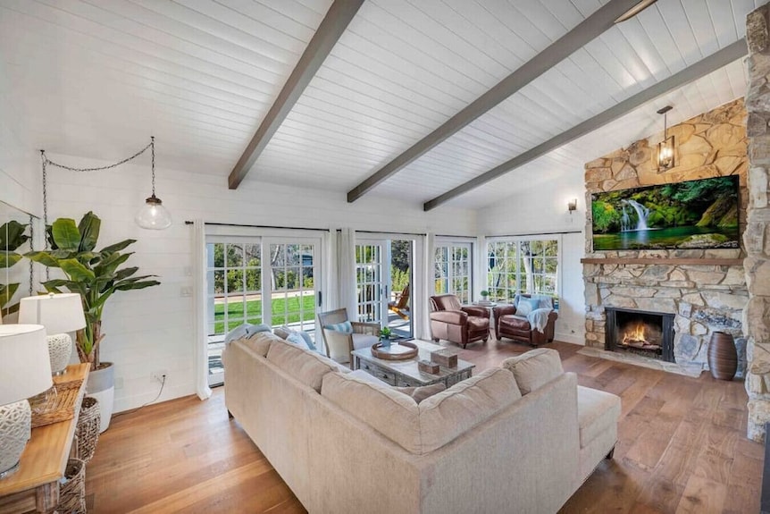 Modern Family Farmhouse - Moorpark, CA