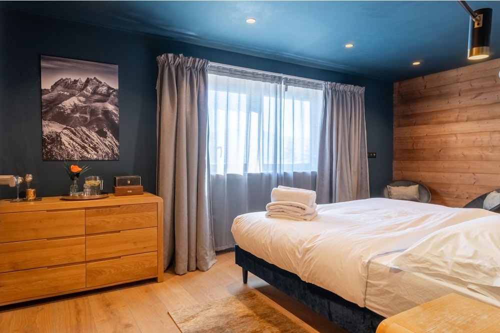 Chalet Abeille, Quality Chalet, Minutes To Les Gets -Sleeps 12 - Les Gets