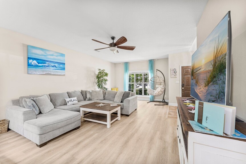 Sunny Getaway 4br/4ba *5 Minutes To Sandy Beach - ナバー, FL