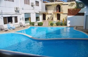 10 piscinas externas