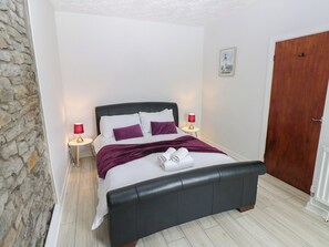 2 quartos, com decoração personalizada, com mobília individualizada 