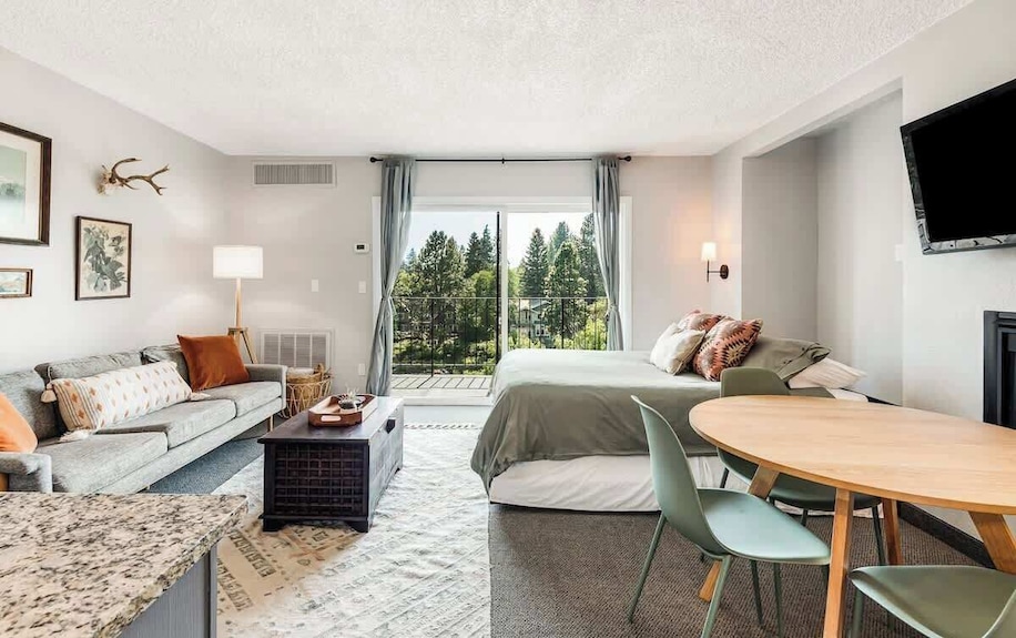 Riverview Pet Friendly Condo In Downtown Bend - Oregon