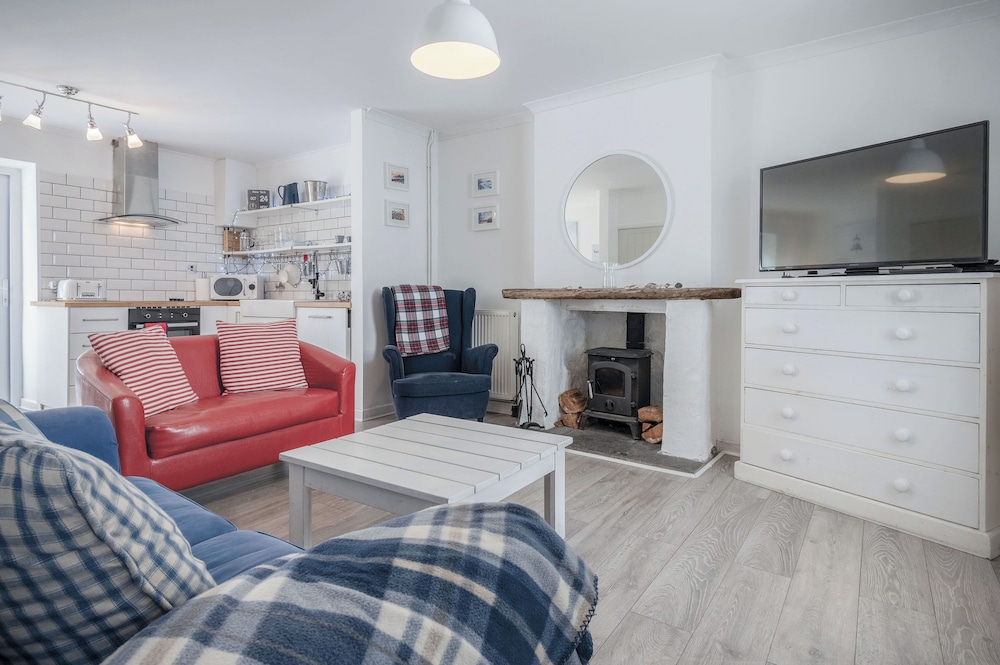 Norton Cottage - 3 Bedroom Cottage - Tenby - Tenby