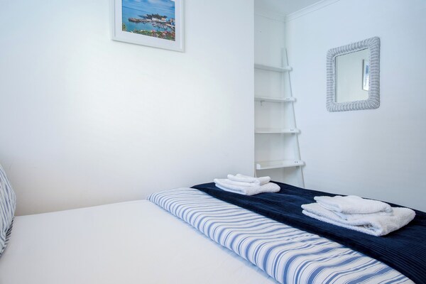 Norton Cottage - 3 Bedroom Cottage - Tenby - Tenby