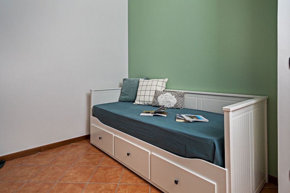 Regarda - "Villa Ida, Giarole Unit" With Pool And Air Conditioning - Bardolino, Italia