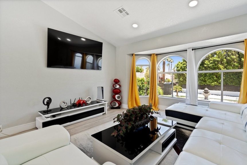 Fully Remodeled - Palm Springs, CA
