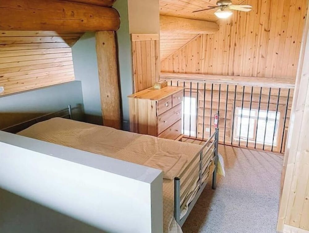 Cabin(s) Available For Family(s) Next To Other - British Columbia