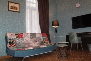 Quarto superluxo, 2 quartos, sacada, vista para a cidade | Cofres nos quartos, escrivaninha, cortinas blackout