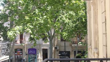 Quarto Duplo Deluxe, 2 quartos, varanda, Vista para a cidade | Vista da varanda