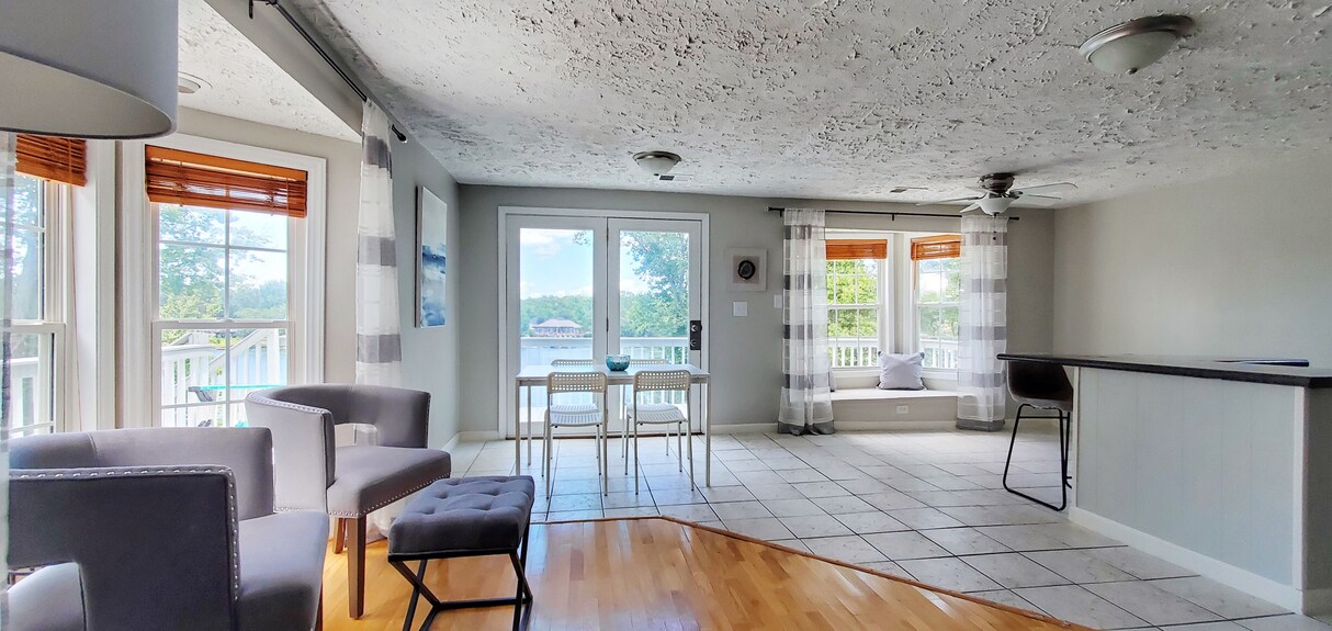 New Listing! Perfect Lake Bowen Home With Lake Views, Decks, & Dock - Lake Bowen, SC