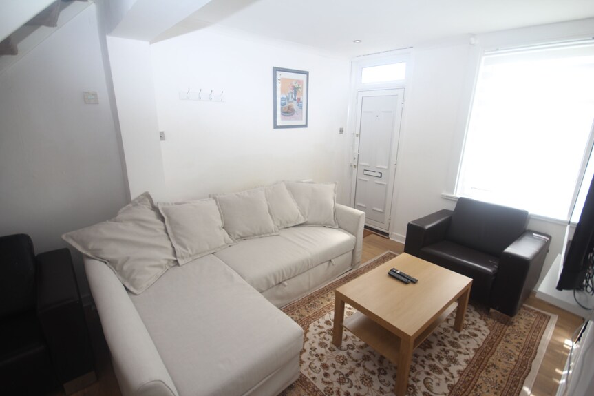 Brunswick Cottage - 2 Bedroom Home Situated In The Hearts Of Reading City Centre - Hampshire