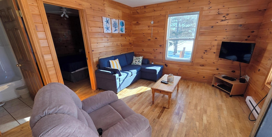 2 Bedroom Cottage - Prince Edward Island