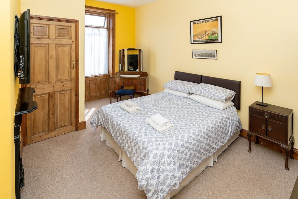 A Beautiful Coastal Holiday Home, Ideally Situated In The Heart Of Tynemouth Village. - Tynemouth