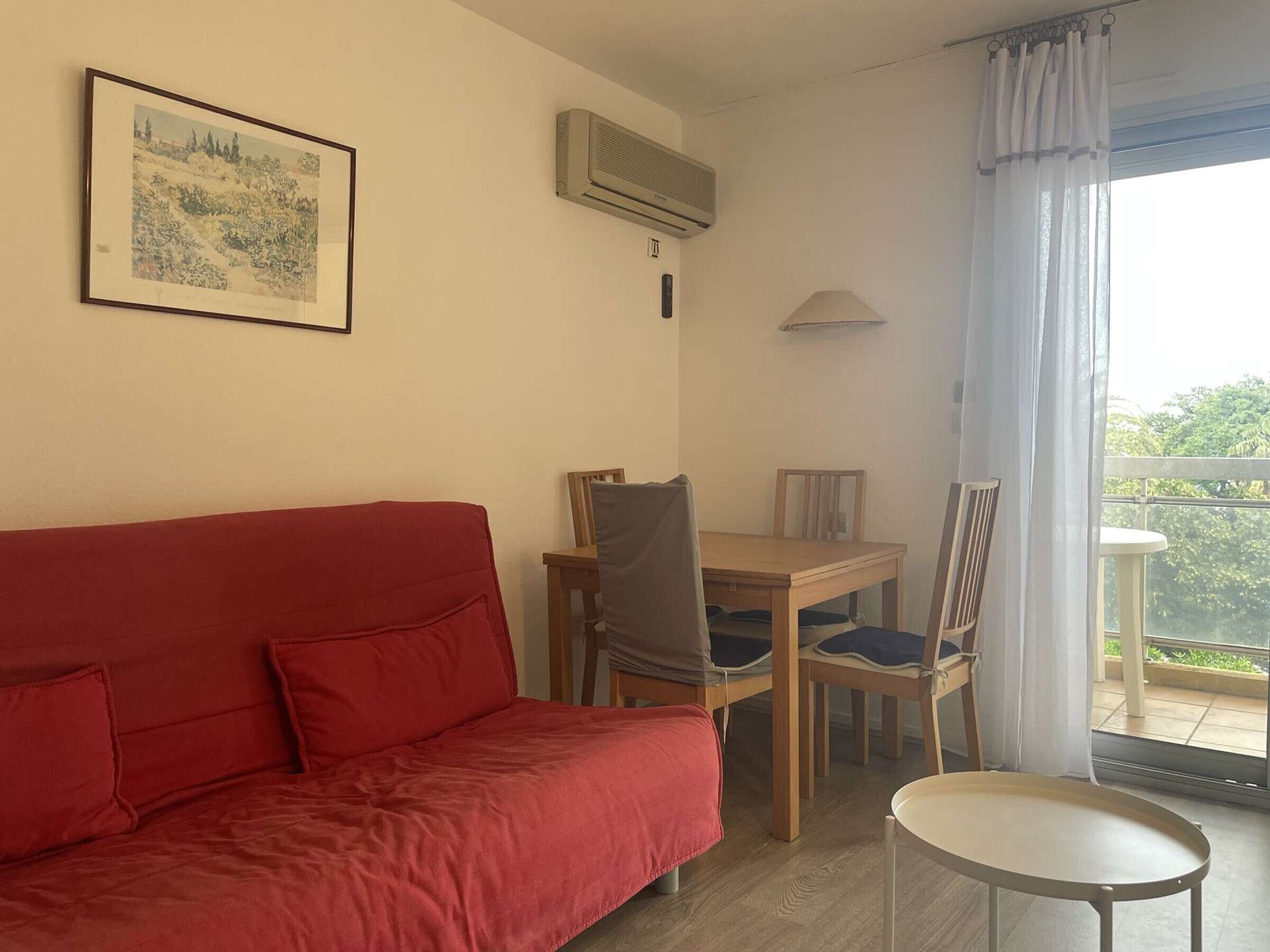 Juan Les Pins: 2-room Apartment With Pool Near The Beach - Juan-les-Pins