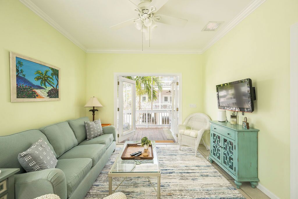 The Flight Deck - 3 Bedroom / 3 Bathroom With Shared Pool & Fitness Center! - Key West, FL