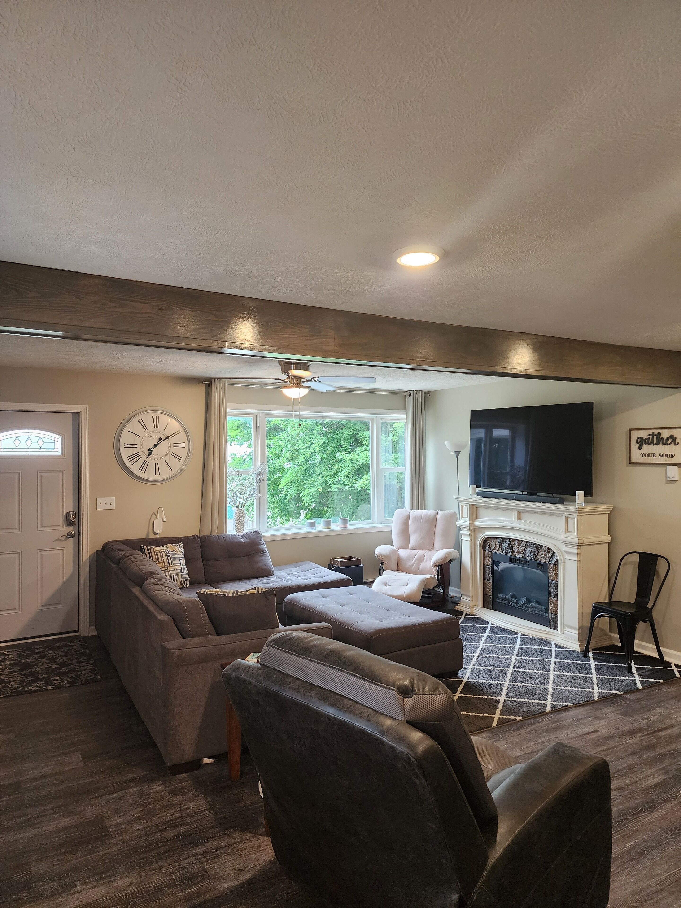 Harbor View Getaway Located Perfectly For Your Up North Mackinac Vacation - St. Ignace, MI