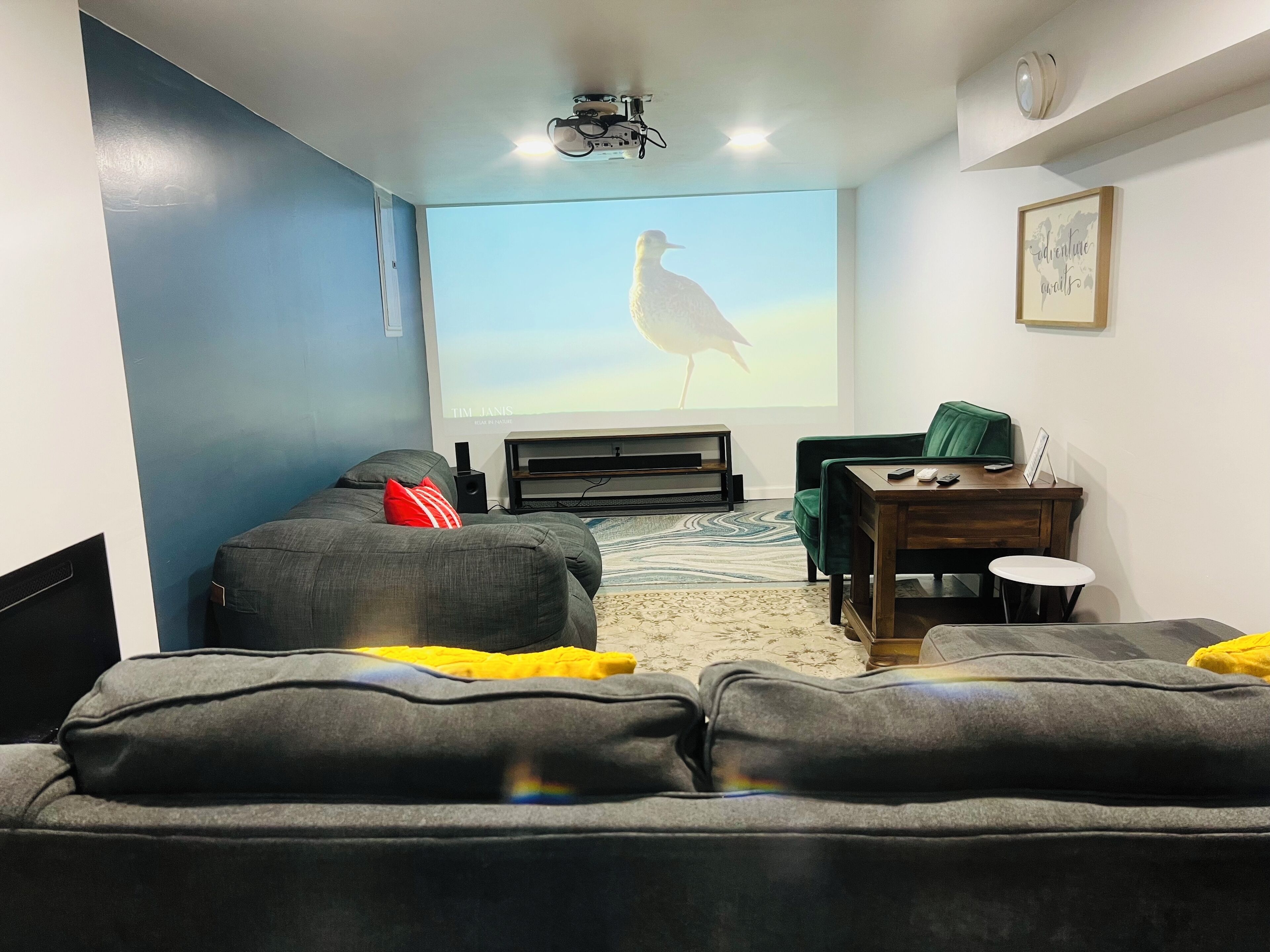 The Lux Lodge, Hot Tub, Movie Theater, Game Room. - Des Moines