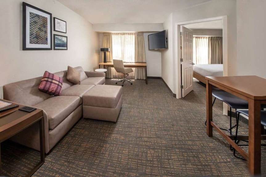 Best Value, Quality Stay! Free Breakfast, W/ Pool, Near M&t Bank Stadium! - Glen Burnie, MD