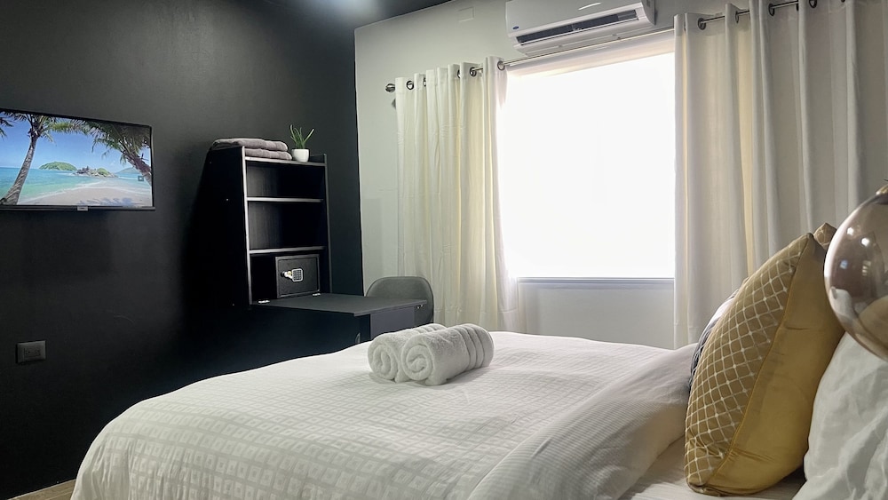 Opal-chic And Elegant Buccoo Condo - Tobago