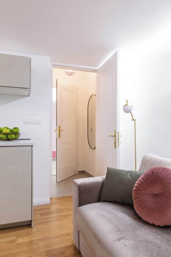 Turnkey | Angelo Roma Two-level Studio - Praga