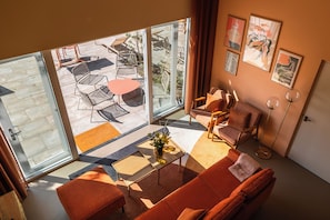Apartamento Deluxe, terraço, junto ao jardim | Sala de estar | Smart TV, Netflix, serviços de streaming 