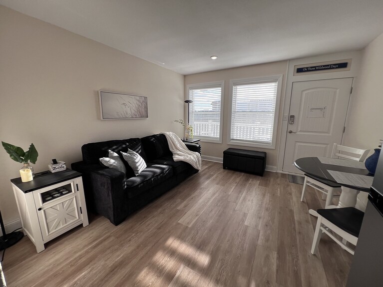 No Cleaning Fee! Sunny Wildwood Crest Condo! Perfect Spot, 1 Block To Beach ️ - New Jersey