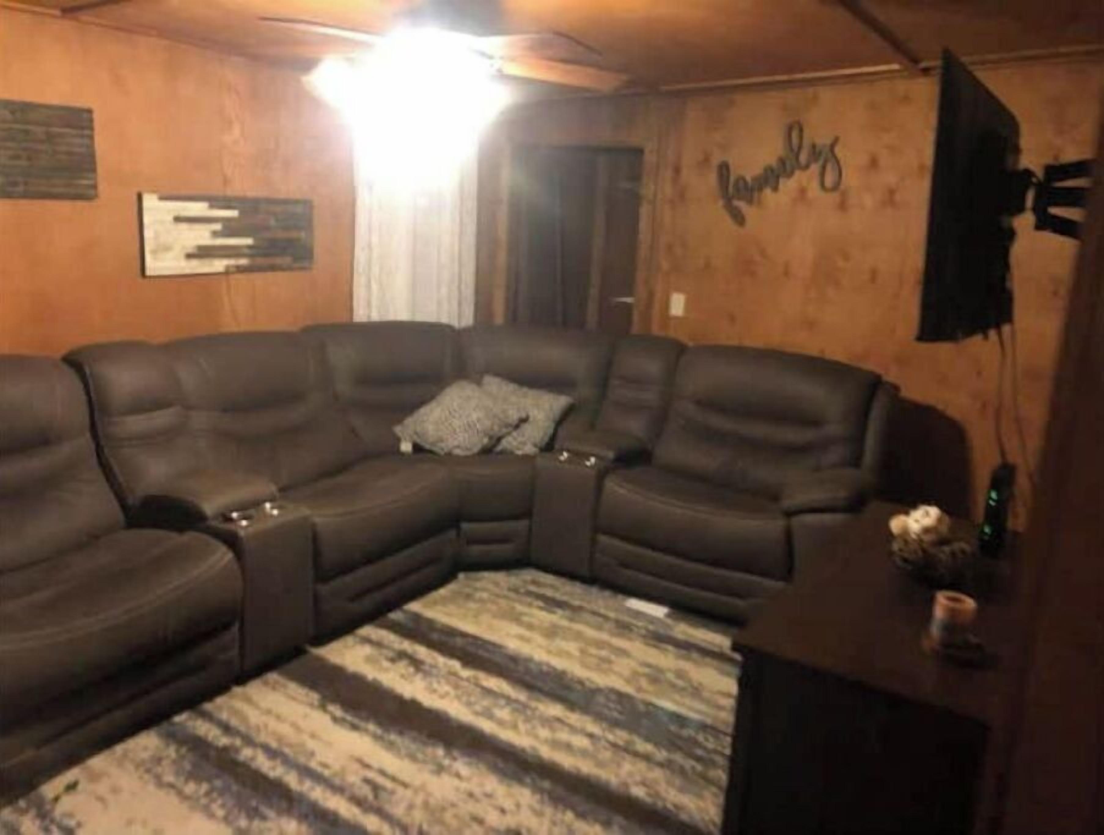 Flanders Cabin Retreat - Branford, FL