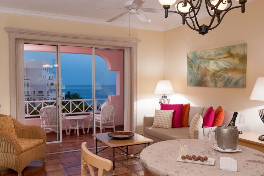 Beautiful Pueblo Bonito Rose Resort Junior Suite - Cabo San Lucas