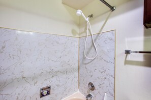 Apartamento, vários quartos | Casa de banho