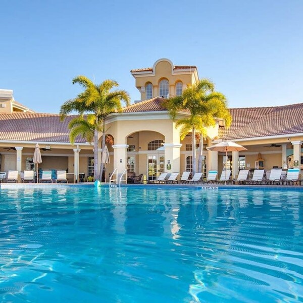 Deluxe 3 Bedroom Apartment Vista Cay Resort 404 - Gatorland, Orlando