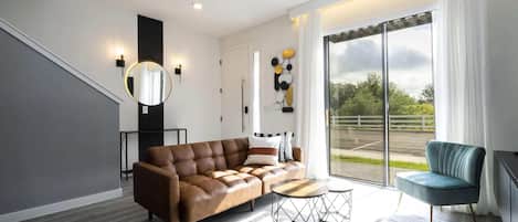 Apartamento | 3 quartos, secretária, internet de alta velocidade