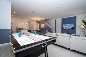 Casa | 5 quartos, internet de alta velocidade 