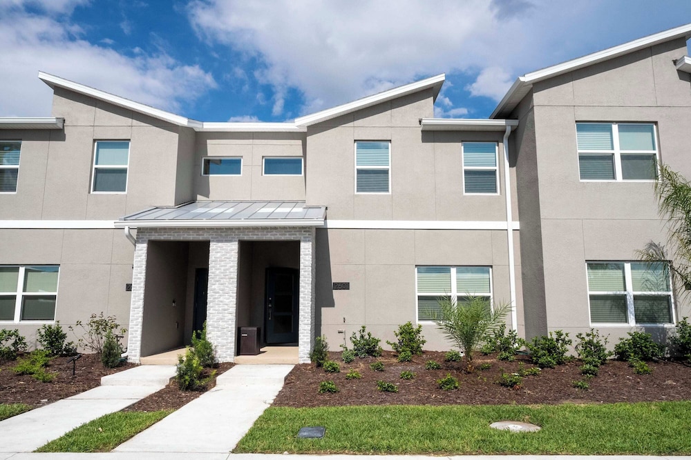 Marvelous 4bd With Pool At Storey Lake Resort 2601 - Kissimmee, FL