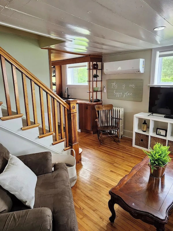 *New* Home On The Hill "Taigh Na Bienne" - Île de Cap Breton