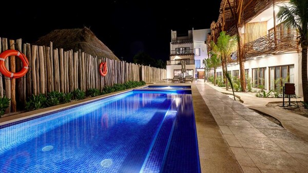 Your Private Beachfront Escape In Holbox! Outdoor Swimming Pool, Beach Access! - Holbox