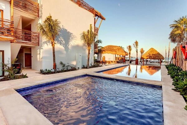 Stylish And Comfortable Stay In Holbox! Swimming Pool, Direct Beach Access! - Isla Holbox