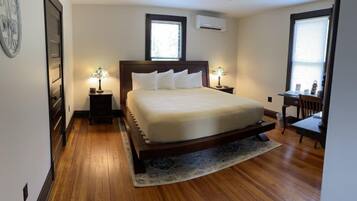 Premium Room 404 | 1 quarto, com decoração personalizada, com mobília individualizada