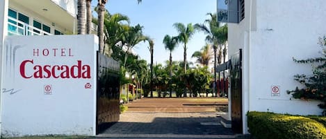 Fachada da propriedade