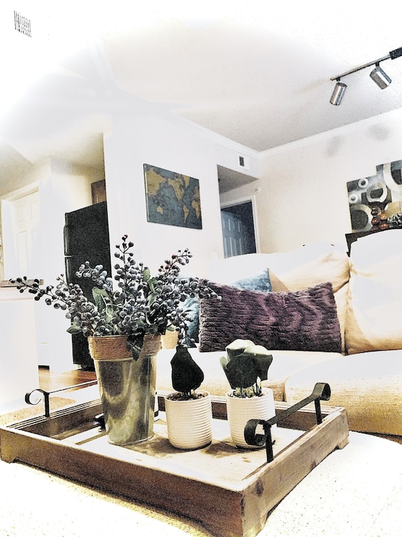 Exclusive Fully Furnished, 24 Hours Security Access & Complimentary Snack/drinks - Oklahoma City, OK