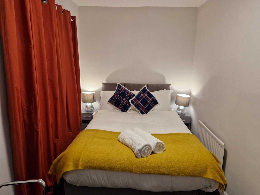Chester Le Street's Emerald 3 Bed House - Chester-le-Street