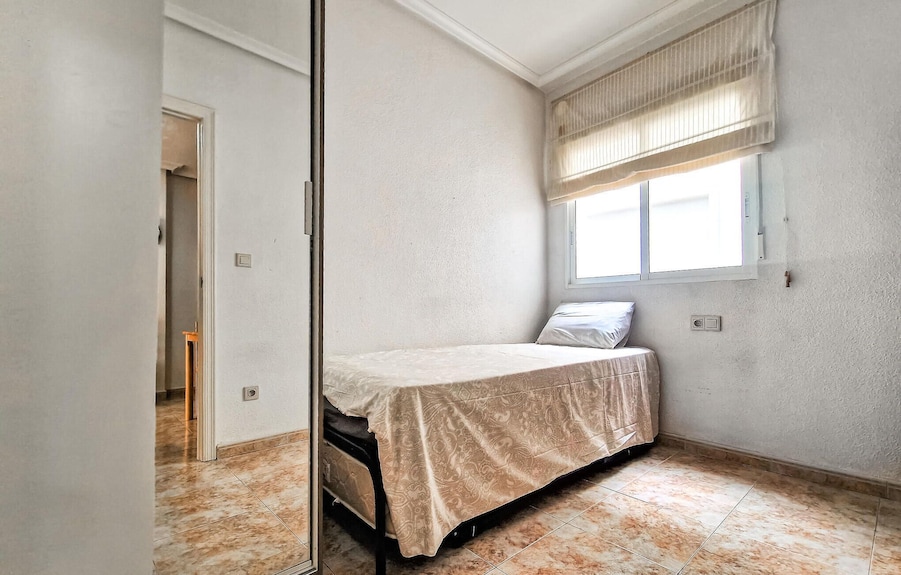 Acogedor Apartamento De 2 Dormitorios. - Torrevieja